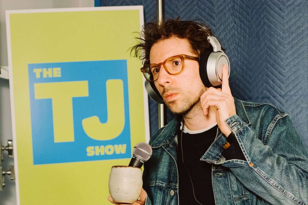 The TJ Show - 99.3 The Wave